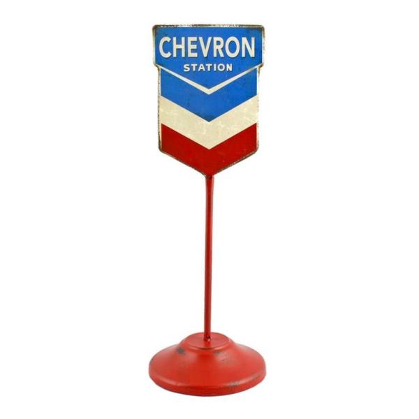 CHEVRON / シェブロンの土台付ブリキ看板です。看板:H120×W95mm土台:H300×φ100mm