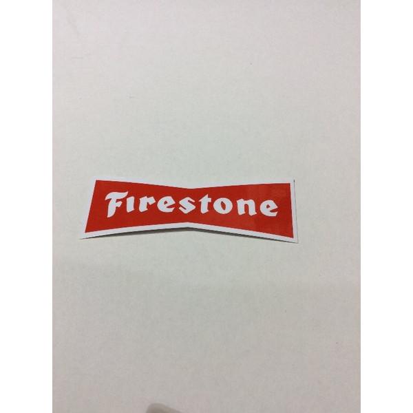 使い易いサイズなので、車のウィンドウやバイク・ヘルメット・パソコンや工具箱などを簡単にステッカーカスタムできます。耐水性加工されているので屋外でも長持ちします！W10.1cm×H3.4cm