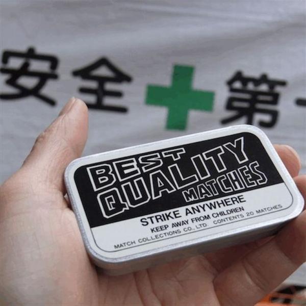 そこに、男達の祭りがあように!!!そこに、一本のマッチがあるように!!!魂混めて、擦ってみよっ!!!渾身の一擦りをっ!!!!!!サイズ：H4.2×W7.1×D1.3cm（BOXサイズ）マッチは商品の性質上、あまり湿気には強くありません。着火...