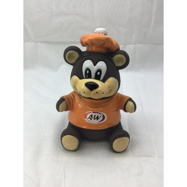 貯金箱としてはもちろん、部屋に飾るだけでも可愛くてプレゼントにも喜ばれそう♪お金は底から取り出すことができます。サイズ・ 高さ14.5×幅11cm