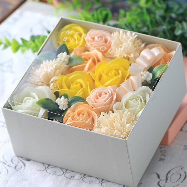 フレグランスフラワー　クルールコフレ　スクエア　イエロー　クリスマス　プレゼント　ギフト　誕生日　記念日　お祝い　敬老の日　贈り物　新居祝い　入学祝い　卒業祝い　フラワーギフト　植物　花　インテリア　水のいらない花　繊細　ドライフラワー　造...