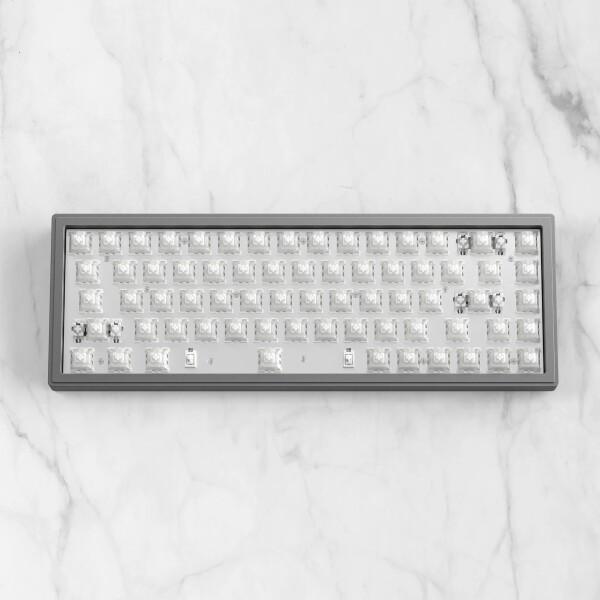 DrunkDeer G65 ラピッドトリガー メカニカルキーボード 磁気スイッチ アルミニウムケース USB有線 TKL コンパクト 82キー RGB キーキャップなし、スペースグレー商品コード：49079601313型番：G65カラー：G...