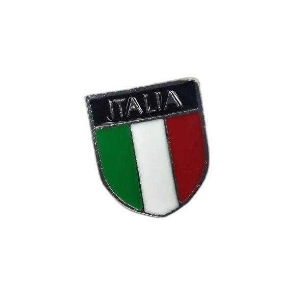 (F NODE) イタリア国旗カラー ピンバッジ 盾形 1.7cm×2cm 合金製商品コード：49081118990型番：KE2569サイズ：小カラー：マルチカラーサイズは約1.7cm×2cmとコンパクトです。スーツやジャケットのラペル、バ...