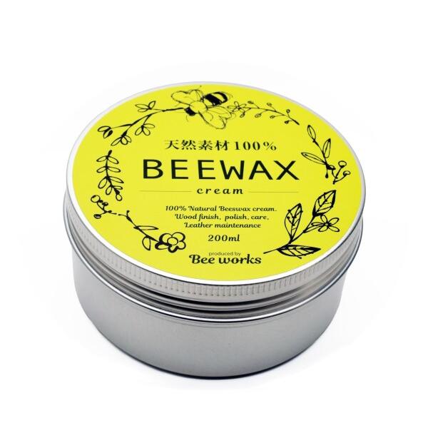 天然素材100% 蜜蝋ワックス BEEWAX 200ml商品コード：49081121863型番：M-001サイズ：200ミリリットルカラー：無色長野、岐阜、北海道で採れた国産蜜蝋、亜麻仁油、杉エキスによる100%天然素材で製造した蜜蝋ワック...