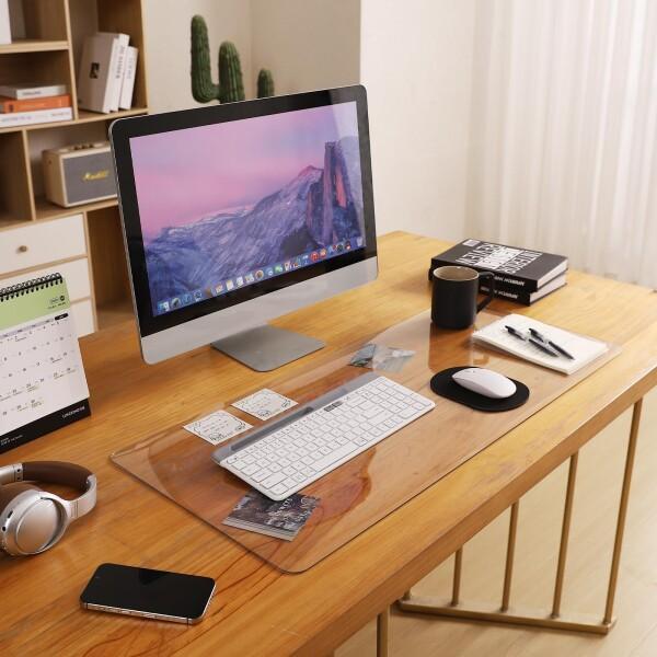 透明デスクマット、50*80cm、厚さ1.5mm、PVC製。テーブルクロス、デスクマット、耐熱性、防水性、耐傷性、滑り止め、帯電防止機能付き。(透明、厚さ1.5mm、50×80cm)商品コード：49081210855型番：ONGDサイズ：5...