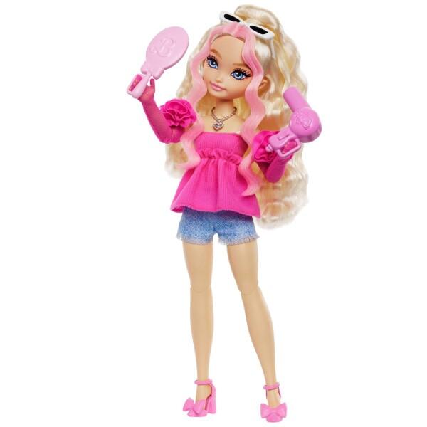 Barbie Dream Besties Doll and Accessories, Malibu” Posable Fashion Doll with Wavy Blonde Hair, 11 Makeup and Hair Themed...