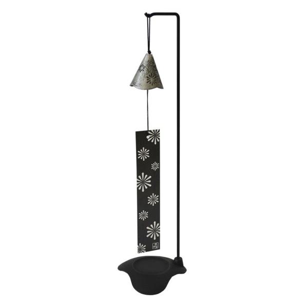 南部鉄器　風鈴　HANABIスタンド付き　銀グレー商品コード：49081401232型番：67002SV/GLYカラー：グレー「夏の風物詩　風鈴。」その涼やかな音色。南部鉄器で作られた風鈴。音は比較的高音で透き通った、澄んだ音色になります。...