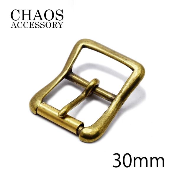 ■商品詳細■商品名：ブラス製バックル■品番：312-30-B■素材：真鍮■生産国：日本■サイズ：W：51×H：44mm■店長コメントブラス(真鍮無垢)を使用したバックル。幅30mmまで対応しております。■ご注意■画像のベルトは含まれておりま...