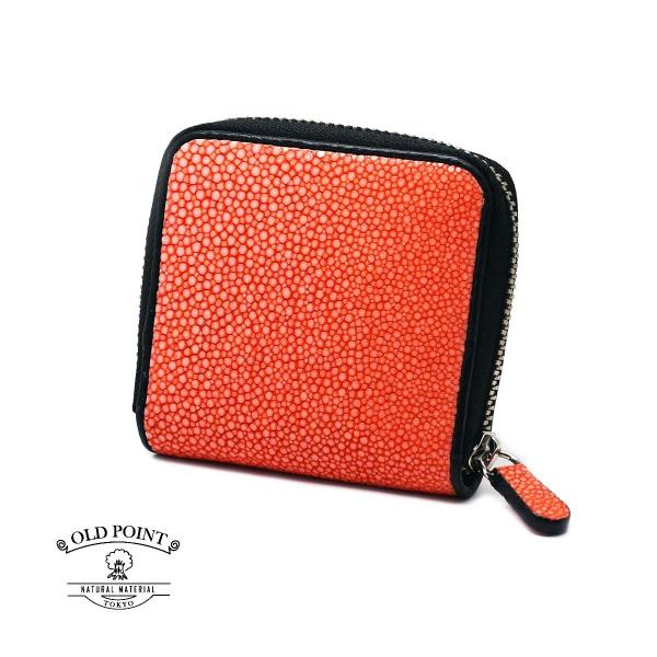 ■品名：エリチェ 極小ラウンドコインケース ■素材： 外装：オレンジポリッシュ　/エイ革 内貼：ブラック　/牛革 ■サイズ： 本体/ W/80mm H/70mm D/20mm■スティングレイ（エイ革） ガルーシャとも呼ばれ、昔から『海の宝石...