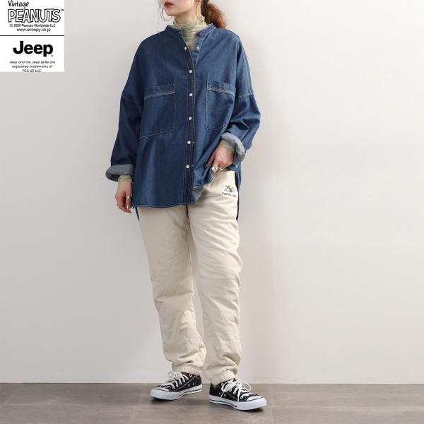大人気コミック『PEANUTS』に登場するスヌーピーや仲間たちのイラストと有名車ブランドのJEEPとのコラボ長袖キルトパンツですデザインとともにアウトドア色の濃い 落ち着いたボディーカラーが大人なデザインとなっております中綿入りのウェーブキ...