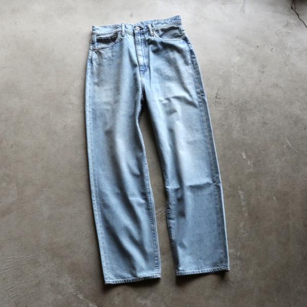 素材本体：コットン100%パッチ：牛革サイズ 28ウエスト 71cm 股上 33cm 股下 70cm 腿幅 30.5cm ヒップ 49cm 裾幅 21cmサイズ 29ウエスト 73cm 股上 34cm 股下 71cm 腿幅 32cm ヒップ...