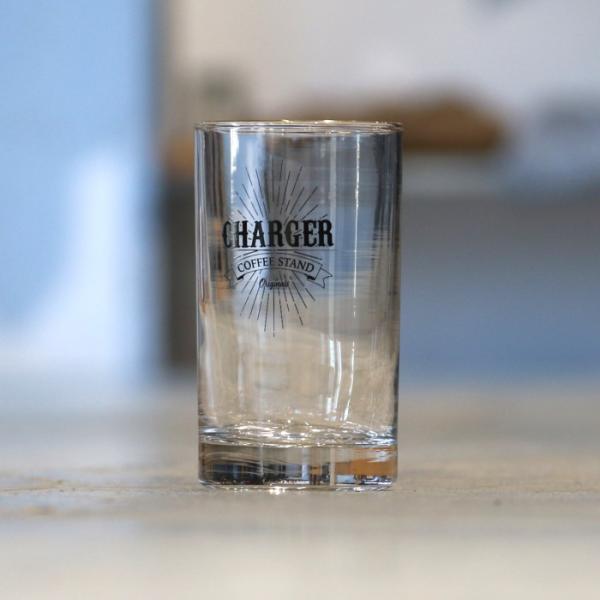 CHARGER CHARGER ORIJINAL GLASS GOLD使用素材[容量] 約200ml [材質] ガラス※食器洗い乾燥機のご使用はお避け下さい。(電子レンジ、オーブンでご使用いただけません。) サイズ直径約60ｍｍ,高さ110...