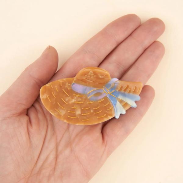 Coucou Suzette ストローハット ヘア クロー使用素材酢酸アセテートサイズ高さ 約4cm×横 約7cm重さ 約17.3g原産国: フランス(監査済みの中国工場で製造されています。)コメントCoucou Suzette,新作のヘア...