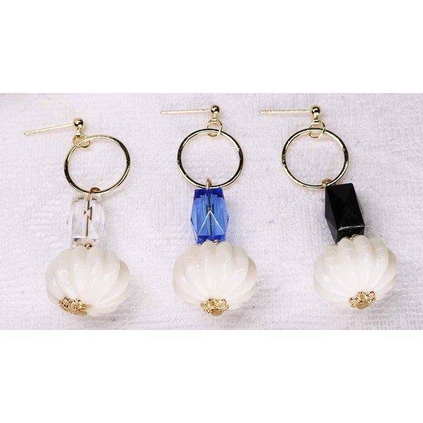 サイズ：全長　約5センチ素材：アクリル 合金カラー：３色 クリア ブルー ブラックご使用のモニターの色の違いにより、実際の商品と色味が若干異なる場合がございます。また、入荷ごとに色味や仕様が変わる場合がございます。ご了承くださいませ。