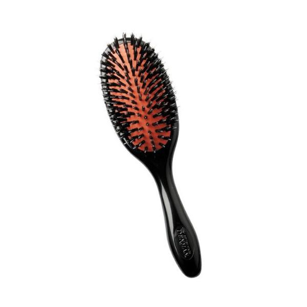 「商品情報」デンマンが軽さと柔らかさにこだわったクッションブラシです。D81はナイロン＆猪毛のミックスピンで髪のボリュームを出すのに最適です。イギリス製【美容用品関連:クッションブラシデンマン社・2013.4】「主な仕様」