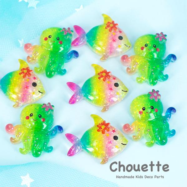 ご覧いただきましてありがとうございます。グラデーションがすごく綺麗♪ヘアアクセサリーや小物などのデコレーションなどいろいろなパーツにお使いいただけます＾＾（詳細内容）【内容数】2個【サイズ】（タコ）約21.5mm×21mm、厚み約5mm（サ...