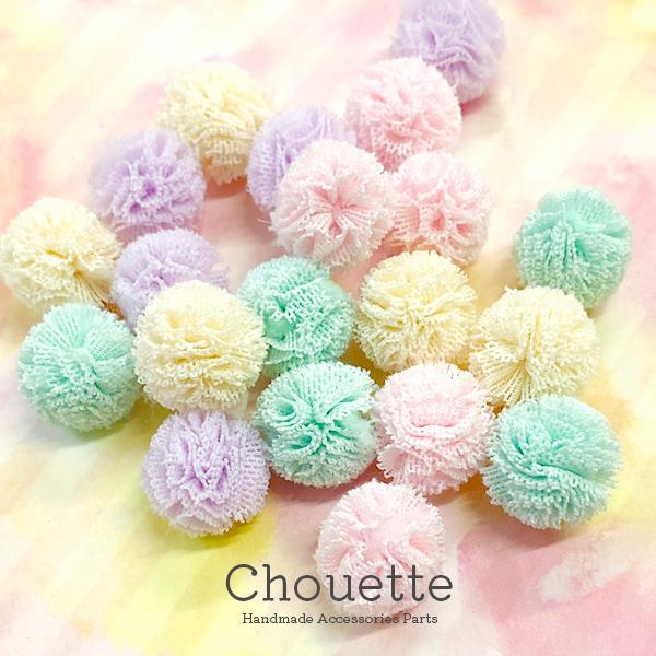 ご覧いただきましてありがとうございます。パステルカラーの綺麗なポンポンボールパーツ（小）♪ヘアアクセサリーや、衣服やコスチュームの縫製用装飾などに最適＾＾その他いろいろな用途にお使いください。（詳細内容）・デザイン：ポンポンボール・サイズ：...