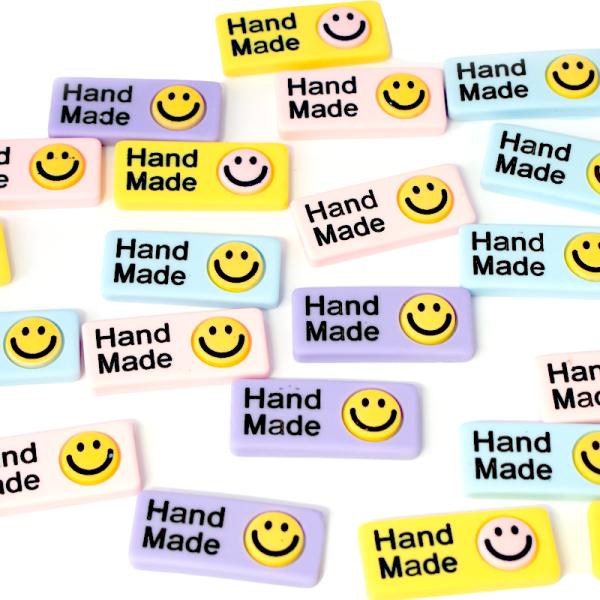 ご覧いただきましてありがとうございます。ヘアアクセサリーなど小物などに♪いろいろな用途でお使いください＾＾【商品説明】（内容数）2個（サイズ）約13.5mm×33mm 厚み約5mm （多少の誤差がある場合がございますのでご了承ください）（カ...