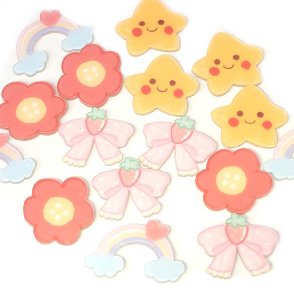 ご覧いただきましてありがとうございます。 ヘアアクセサリーや小物などのデコレーションに◎いろいろな用途にお使いください＾＾【商品説明】（内容数）2個（サイズ）約22.5mm×約13mm 厚み約8.5mm（多少の誤差がある場合がございますので...