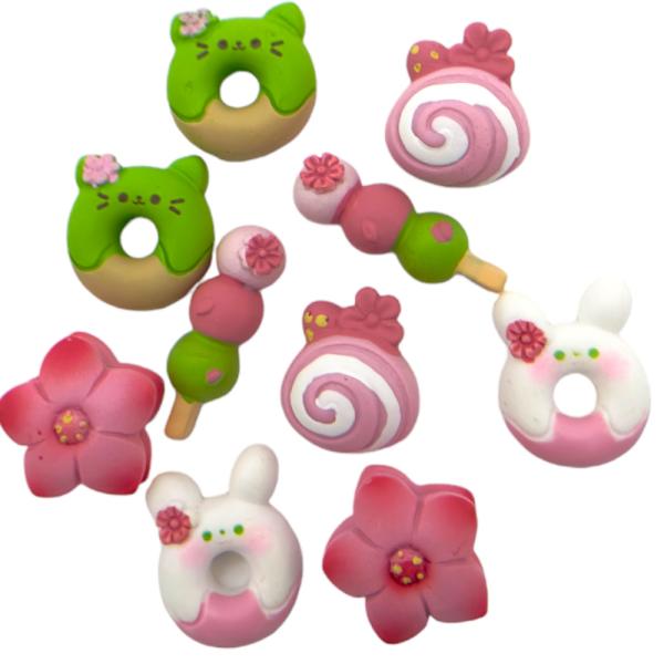 ご覧いただきましてありがとうございます。ピアスやイヤリング、ヘアアクセサリーなど色々な用途でお使いください＾＾【商品説明】（内容数）2個（サイズ）画像参照お願いします（多少の誤差がある場合がございますのでご了承ください）※商品についてのご注...