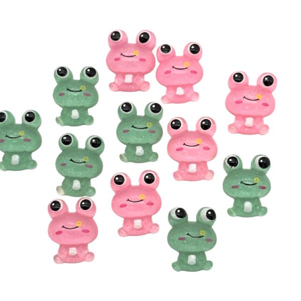 ご覧いただきましてありがとうございます。ヘアアクセサリーやピアス、イヤリング、小物などいろいろな用途でお使いいただけます＾＾グルーガンで簡単に貼り付けることが出来ます♪【商品説明】（内容数）6個（サイズ）約20mmx15mm 厚み約7.5m...