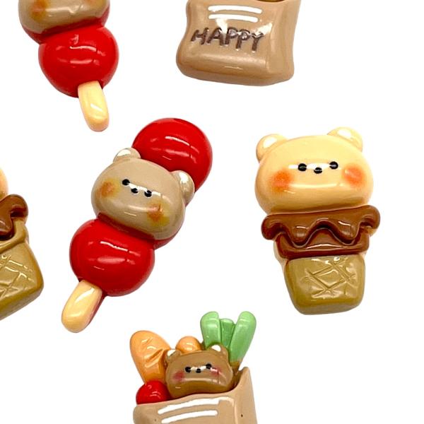 ご覧になって頂きありがとうございます。クマが可愛いアクリルパーツです。後ろが平らになっているので使いやすいです。インテリアや、ヘアゴム、お子様の服、バックなどいろいろな用途でご使用ください。【内容数】同タイプ2個【サイズ】Aタイプ約2.5c...