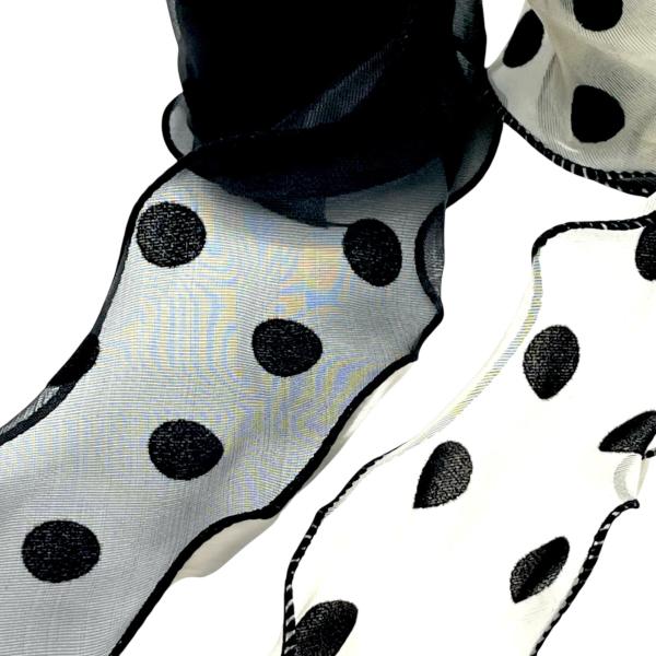 ご覧になって頂きありがとうございます。両端にテグスワイヤーが入ったリボンパーツです。大人雰囲気なリボンになっており、ヘアアクセサリーなどの制作などいろいろな用途でご使用できます。※つなぎ目が入っている場合がございます。【内容数】 1本【サイ...