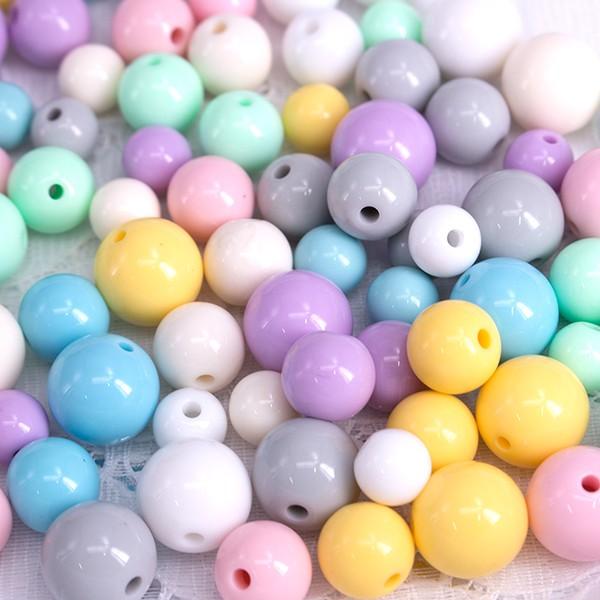 ご覧になって頂きありがとうございます。貫通タイプのアクリルビーズですとても光沢のあり高級感があります。ピアス：ブレス：イヤリング：バックチャーム等の作品づくりにいかがでしょうアクリルも少し重量感のある素材を使用しています。お手入れは乾いた柔...