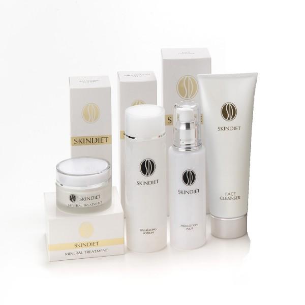 商品内容：フェイスクレンザー 150g、バランシングローション 150ml 、ミルクローションプラス 100ml 1本、ミネラルトリートメント 45g 1個