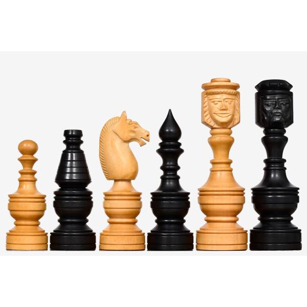【チェス駒】・素材：エボナイズ（染色したツゲ）、ツゲ・高さ：82 mm - 130 mm・底面：32 mm - 39 mm・総重量：1140 g・駒の数：34個（対局に必須の32個＋予備クイーン各色1個）・チェス盤推奨サイズ（マス）：50 ...