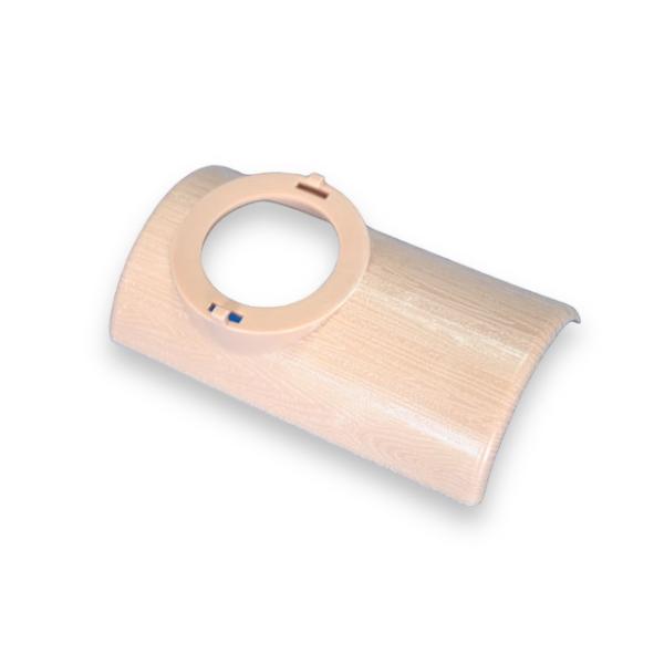 樹種：プラスチック径：30mm（当店のゼリーがすっぽりはまるサイズです）転倒防止、隠れ家、エサ皿の３役をこなす優れもの。爪が付いていますのでゼリーをホールドし外れづらくなっています。マットの汚れ軽減にもなりお勧めです。プラスチックでできてい...