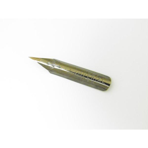 ペン先が割れているので、力を入れたり抜いたりして、ラインのコントラストを表現するのに使います。力を加えるとペン先が開きインクの量が増えて太い線、力を抜くと細い線になりきれいなカッパープレート体が書けます。NO.101（インペリアルペン）アメ...