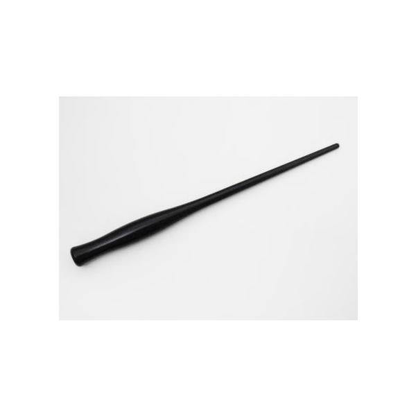 最も多く使われているペンホルダー。2本黒色のプラスチック製。