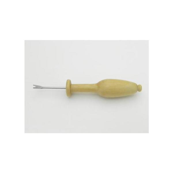 ピンをクッサンから引き抜くときに使います。長さ　約8.5ｃｍ。