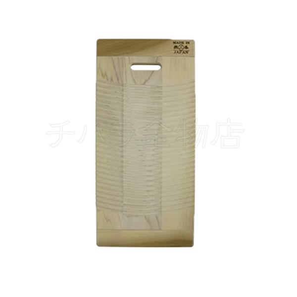 天然素材の生地や布おむつを洗う場合は、木の洗濯板がオススメ。洗濯板は洗濯機だけでは落ちにくい汚れをしっかり落とします。昔からの木製のせんたく板で人気の形です。日本製入り数：1メーカー：小柳産業品番：03202材質：天然木（ホオノキ）サイズ：...