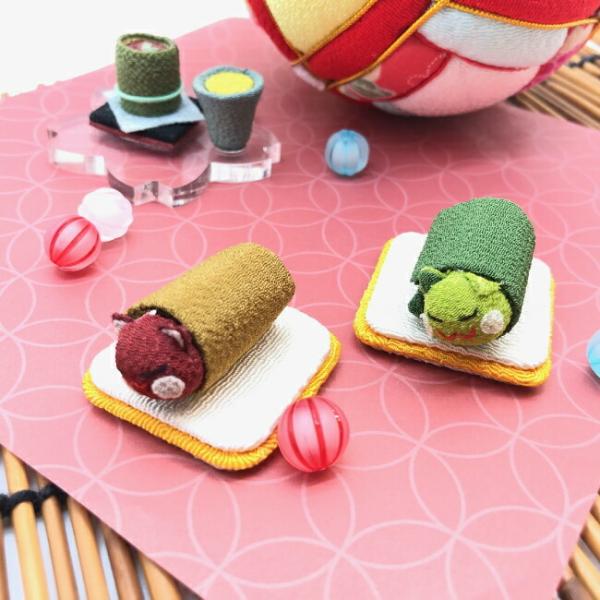 ■商品名巻き八つ橋猫 ■商品についてミニチュア細工 和菓子な動物動物たちが美味しそうな和菓子になったミニチュア細工！それぞれ個性があってとってもチャーミング♪お気に入りを見つけてぜひお手元のコレクションに加えて下さい！表情豊かな動物たちと、...