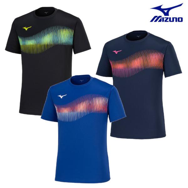 胸のプリントグラフィックが印象的なJTTAワッペン付きゲームシャツです。■品番：82JAB111■商品名：ゲームシャツ■カラー：　09：ブラック　14：ネイビー　25：サーフブルー■サイズ：XS〜2XL■素材：ポリエステル100％■生産地：...