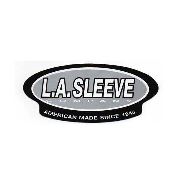 アメリカンレーシングなビニール製ステッカーです！L.A.SLEEVE キャブレターをはじめとするエンジン部品のメーカーです。愛車のボディやウインドウなんかに貼るとよりリアルでカッコいいと思います。ステッカーチューンに最適なサイズ感でございま...