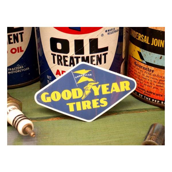 日本でも知名度の高いGOOD YEAR TIREロゴステッカー。羽が生えたブーツマークが有名ですよね♪車のルームミラーなんかにワンポイントステッカーカスタムなんかもかわいいと思います！耐水性ＵＶ対応ビニールステッカーなので長寿命が嬉しい♪ ...