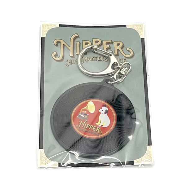 ニッパーのレコード型キーホルダー(小)です！絵本ニッパーが描かれたミニチュア盤キーホルダーとなっています。鍵やバッグ、インテリアの一部としても多用なシーンでご活用いただけます！シックなカラーリングのため他のキーホルダーとの相性も抜群です！サ...