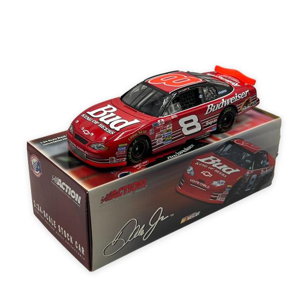 往年の名車から個性あふれるモデルまで、比較的状態の良い希少なNASCARコレクタブルミニカーが待望の入荷。近年ではここまで多種多様な希少品がそろって入手することはございませんでした。手に持って感じる重厚感のあるダイキャスト製ボディは、現行モ...