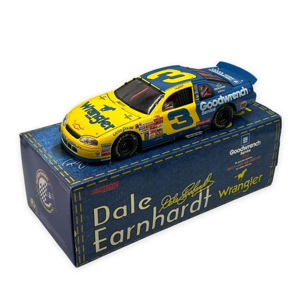 往年の名車から個性あふれるモデルまで、比較的状態の良い希少なNASCARコレクタブルミニカーが待望の入荷。近年ではここまで多種多様な希少品がそろって入手することはございませんでした。手に持って感じる重厚感のあるダイキャスト製ボディは、現行モ...