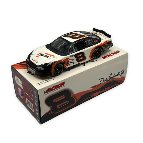 往年の名車から個性あふれるモデルまで、比較的状態の良い希少なNASCARコレクタブルミニカーが待望の入荷。近年ではここまで多種多様な希少品がそろって入手することはございませんでした。手に持って感じる重厚感のあるダイキャスト製ボディは、現行モ...