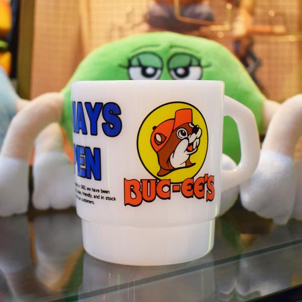 ロングセラーアイテム『Milky Stacking Mug Cup』に 新柄が入荷！かわいいバッキーくん！透明感のあるアンティークガラス風のクリア素材は、飲み物の色合いをオシャレに見せてくれ、残量の確認もできてとっても便利。プラスチック製で...