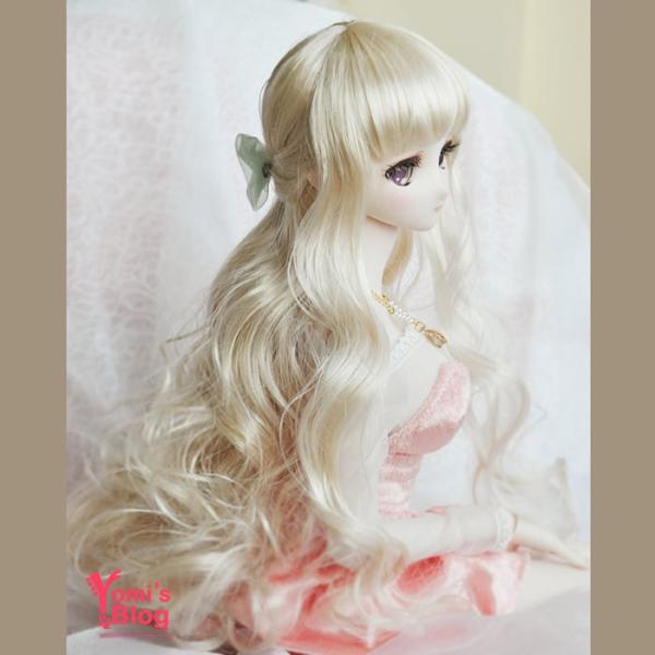 ドール用ウイッグです商品内容：ウイッグ1点タイプ：スーパーロングカーリーヘアカラー：薄ゴールドサイズ：SD/DDサイズ人形適用9-10inch（22-25cm）MSD/MDDサイズ人形適用7-8inch（17-20cm）YOSDサイズ人形適...