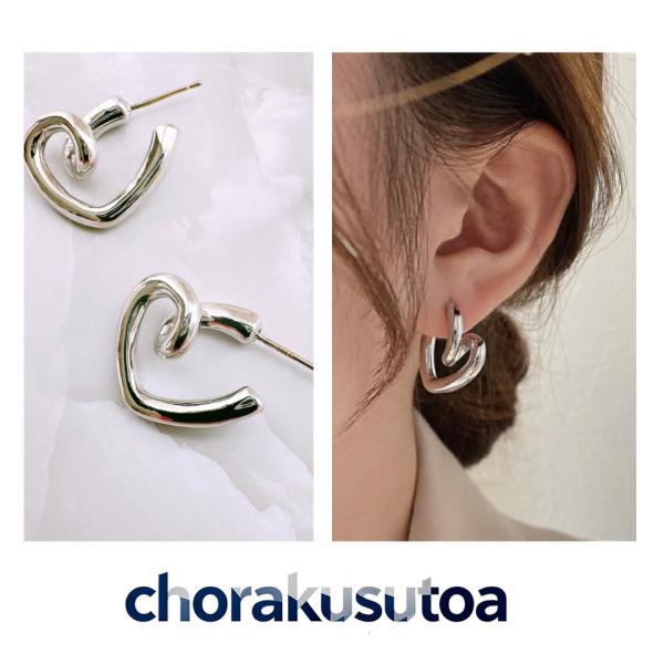 デザイン性の高いハートモチーフピアス。大人の女性にも取り入れやすい形です。※ 撮影時のライティング、PCやスマートフォンなどお使いのモニター環境により、商品画像の色味や質感が実際の商品と異なって見える場合がございます。※ポスト部分はsilv...