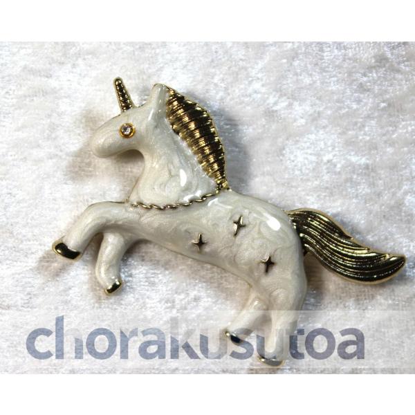 ユニコーンのブローチです。