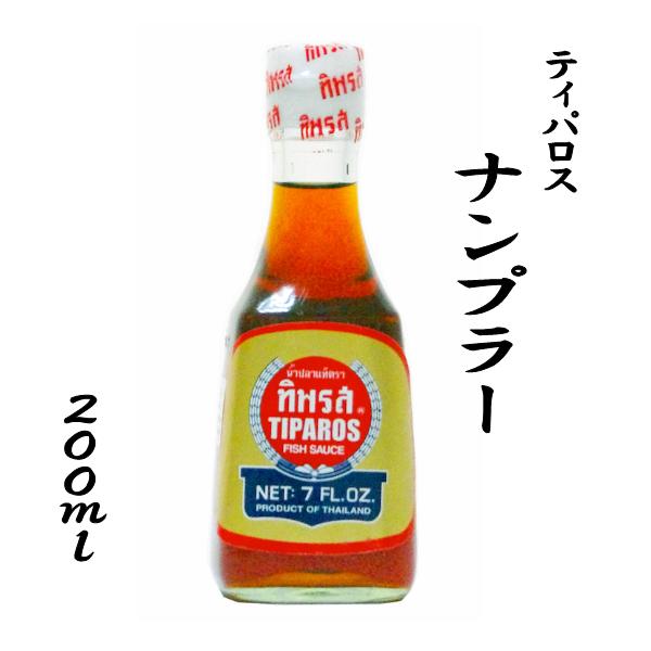 アンチョビを塩漬けにして発酵させた上澄みを熟成させた調味料です。塩分とアミノ酸の旨み、独特の風味を持つことで有名。炒め物やスープなど、醤油の代わりに少量使うだけでエスニック料理に変わります。内容量　200ml原材料　魚　塩　砂糖原産国　タイ...