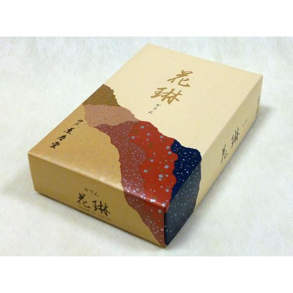 宅急便コンパクト1通2個まで対応メーカー薫寿堂長さ13.5cm（燃焼時間：約25分）内容量約150gこちらの商品ご希望有れば、熨斗・包装無料サービスします。（のし種類・氏名有無等、明記御願いします・写真柄予告なく変更になる場合ございます）お...