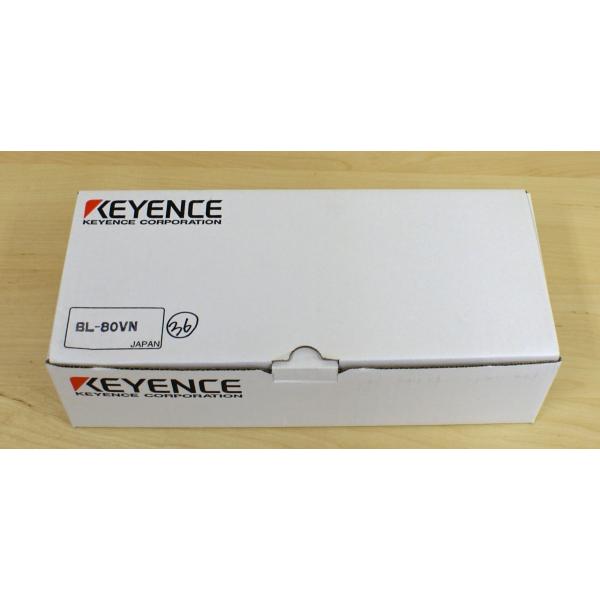 【商品説明】バーコード読み取りスキャナです。キーボードインターフェース(PS/2)でパソコンに接続可能です。読み取り精度は良好です。【型番】KEYENCE BL-N70UB【メーカー】株式会社キーエンス【仕様】パソコンとの接続インターフェー...